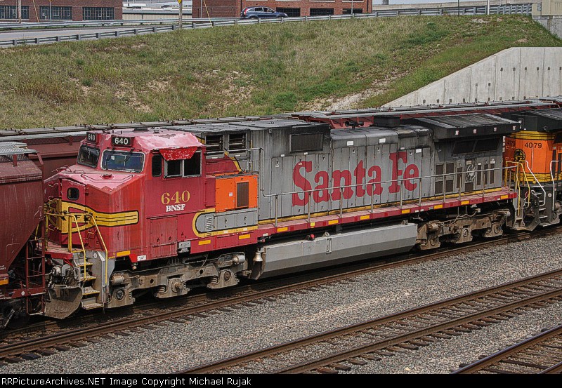 BNSF 640